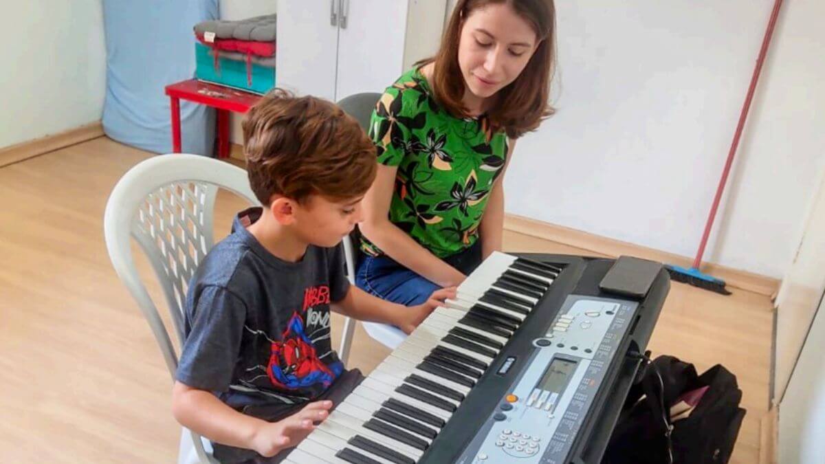 Projeto social realiza bazar solidário em benefício da Missão Morro do ...