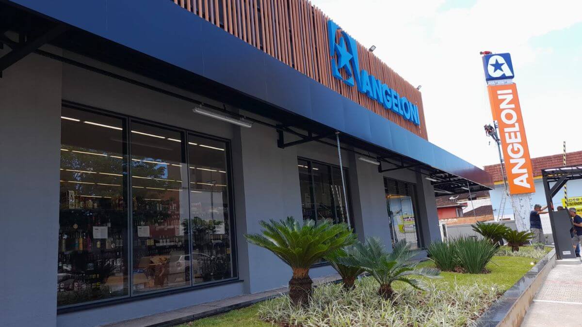 Rede Angeloni inaugura novo supermercado no Centro de Joinville nesta ...